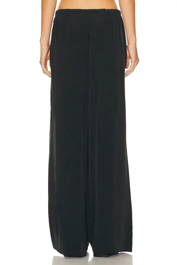 ST. AGNI Relaxed Silk Pant In Black