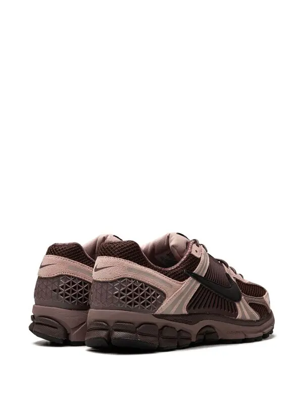 Nike Zoom Vomero Sneakers