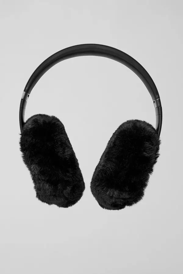 Alo Yoga Beats Studio Pro Headphones - Black