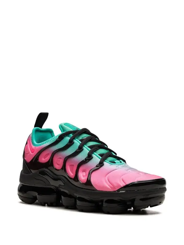 Nike Vapormax Plus Sneakers - Pink