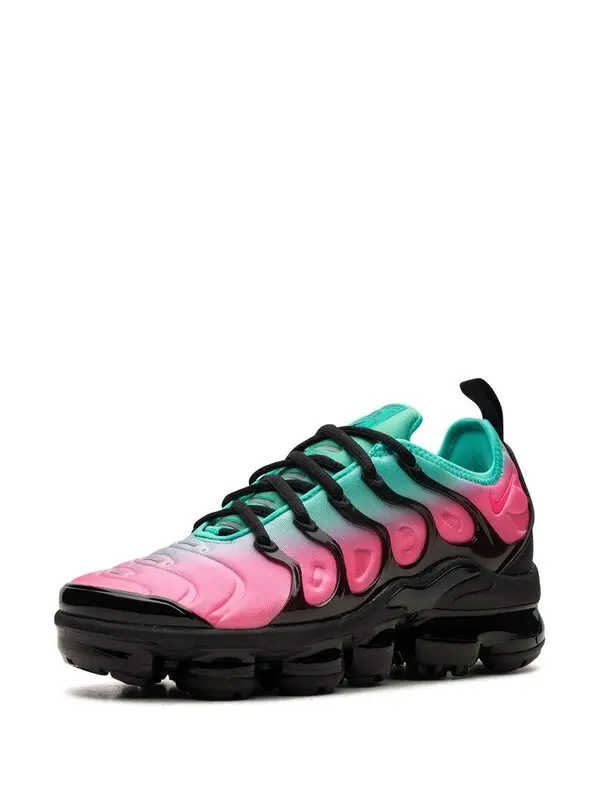 Nike Vapormax Plus Sneakers - Pink