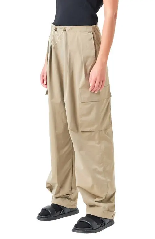 GREY LAB Pleated Low Rise Cargo Pants