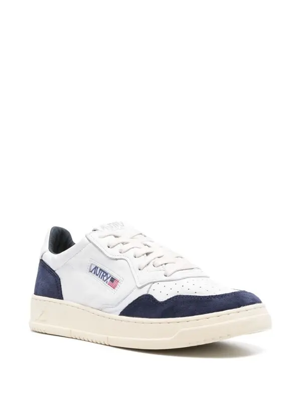 AUTRY Medalist Lace-up Sneakers - White