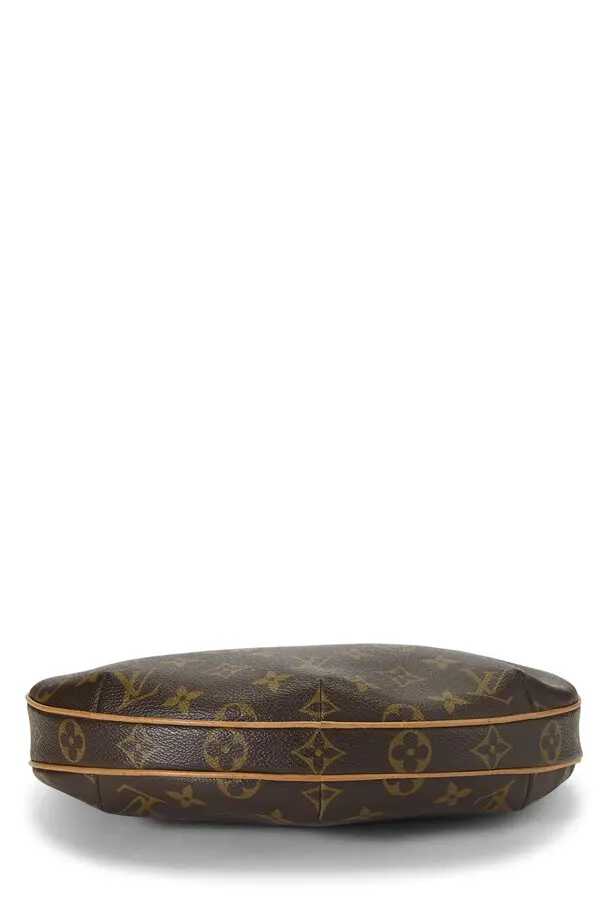 LOUIS VUITTON Monogram Canvas Croissant