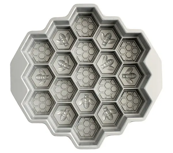 NORDICWARE Honeycomb Pull-apart Dessert Pan