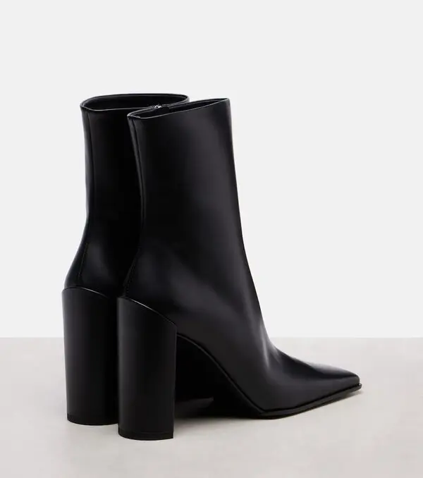 Alaïa Leather Ankle Boots - Black