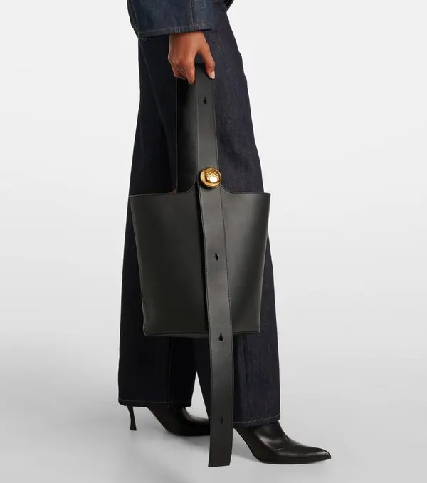 Loewe Pebble Medium Leather Bucket Bag - Black