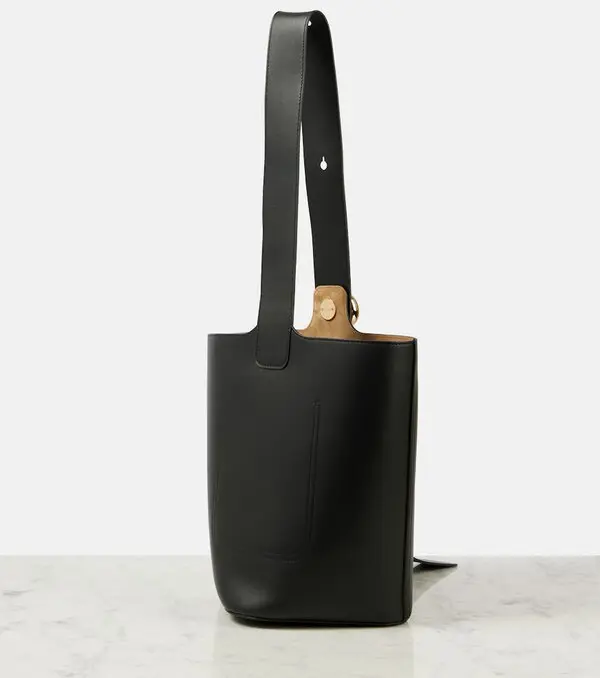 Loewe Pebble Medium Leather Bucket Bag - Black
