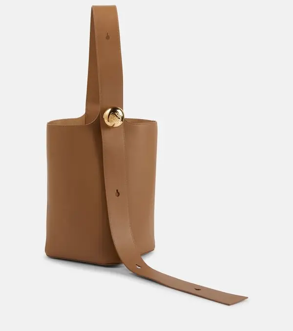 Loewe Pebble Medium Leather Bucket Bag - Brown