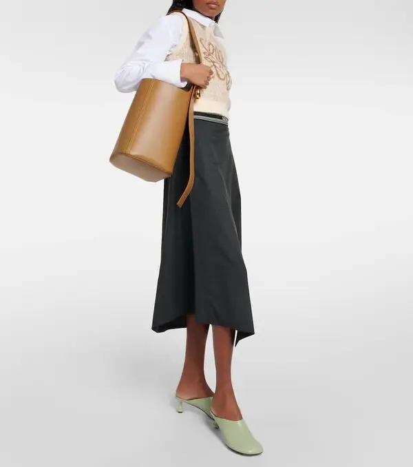 Loewe Pebble Medium Leather Bucket Bag - Brown