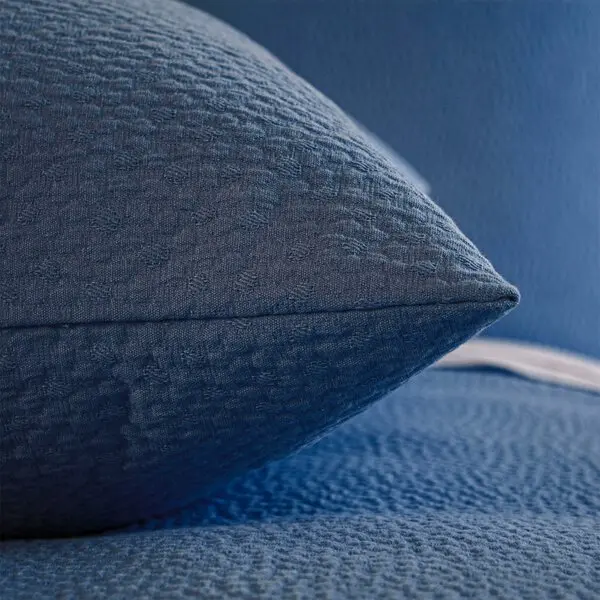 ANN GISH Bubble Matelasse Coverlet Set, King