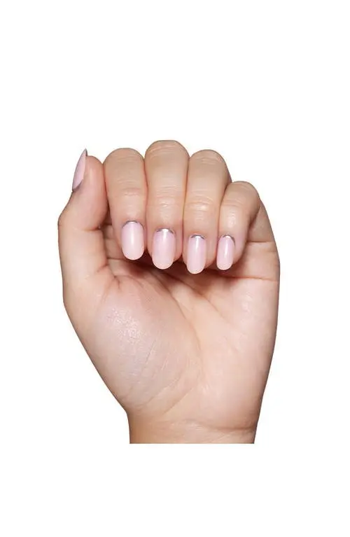 GLAMNETIC Short Round Press-on Nails Set - Silver Belle