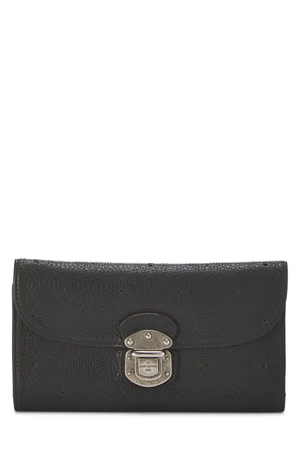 LOUIS VUITTON Monogram Mahina Amelia Wallet