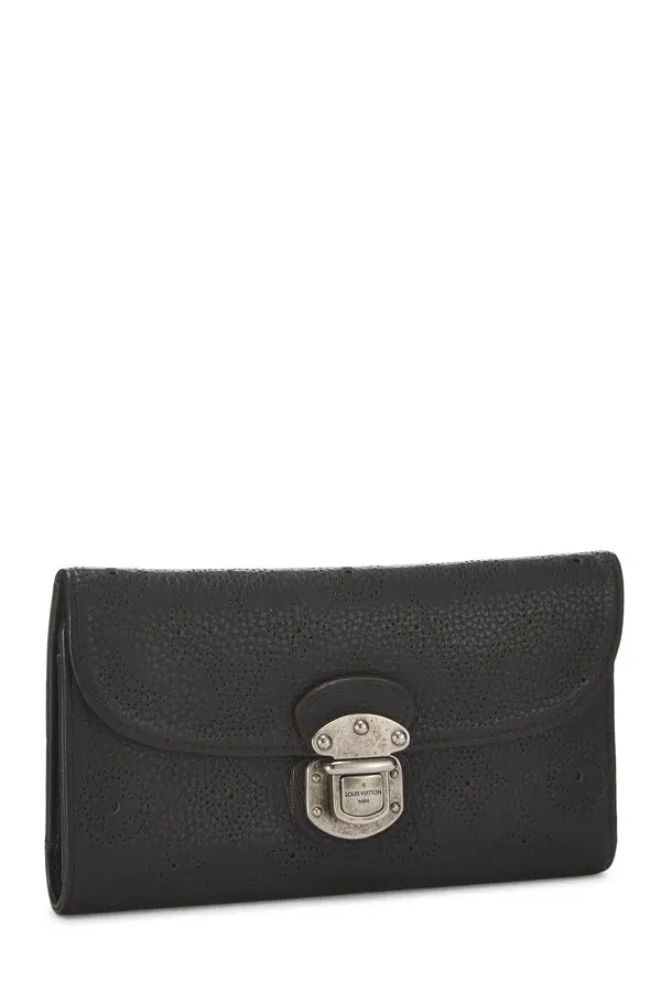 LOUIS VUITTON Monogram Mahina Amelia Wallet