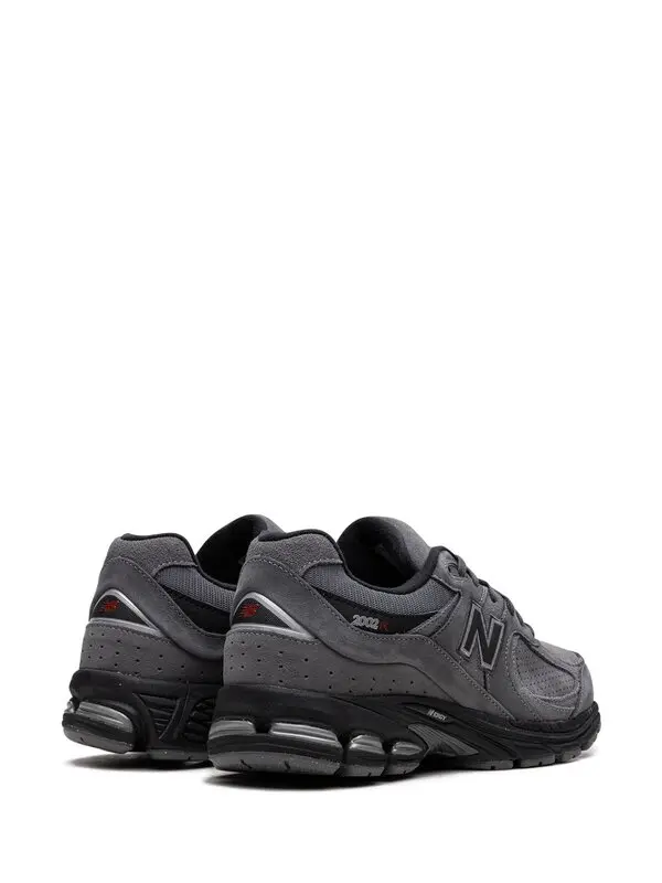 NEW BALANCE 2002r Leather Sneakers - Grey