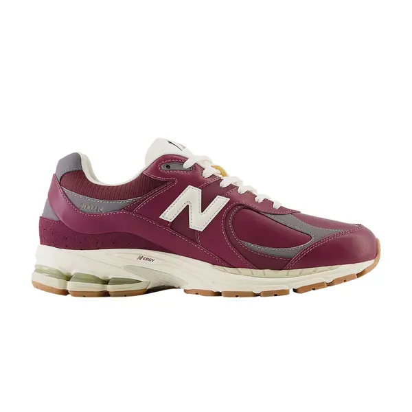 NEW BALANCE 2002r Vintage Leather Sneakers - Red