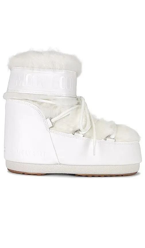 Moon Boot In In White