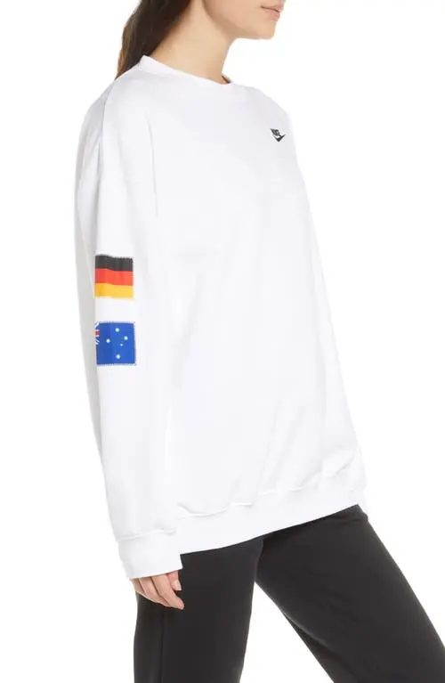 Nike Sportswear Flag Pack Crewneck Pullover