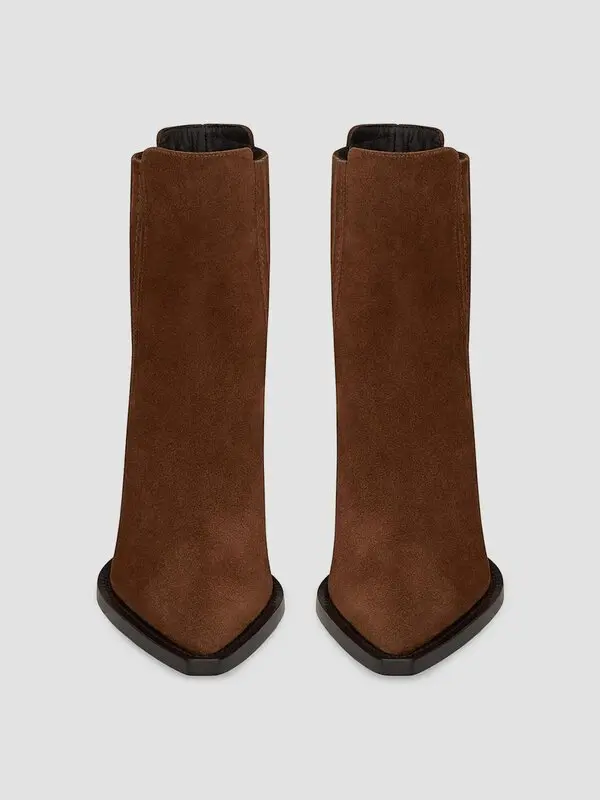 Saint Laurent Theo Chelsea Boots In Suede - Land