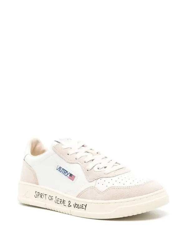 AUTRY Medalist Low Leather Sneakers - White