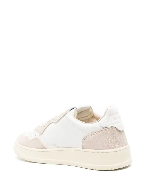 AUTRY Medalist Low Leather Sneakers - White