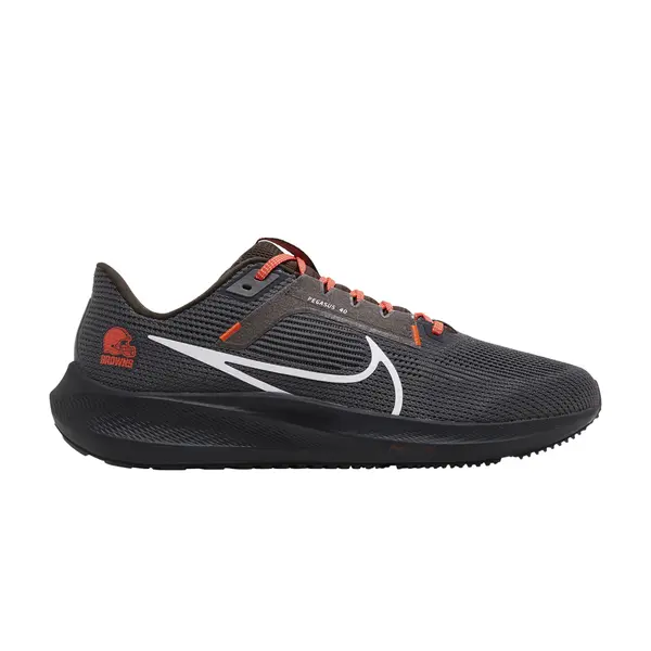 Nike Nfl X Air Zoom Pegasus 40 'cleveland Browns' Sneakers - Black