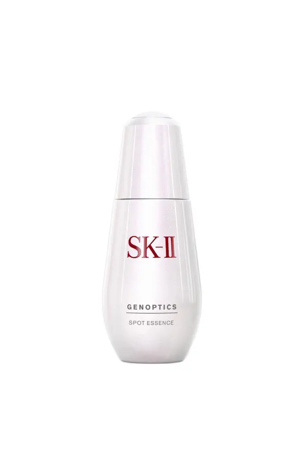 SK-II Genoptics Spot Essence Serum - Red