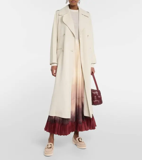 ROGER VIVIER Summer Suede Loafers - Neutrals