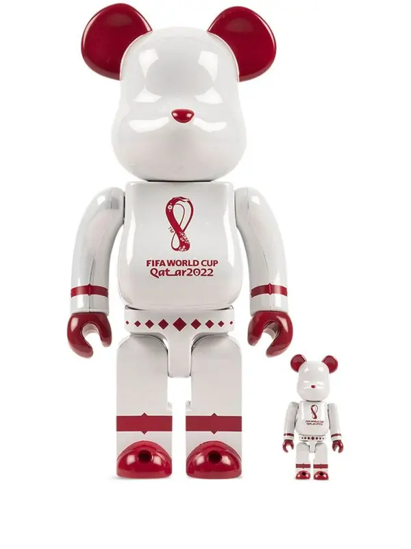 MEDICOM TOY X Fifa World Cup Qatar 2022 Chrome Be@rbrick 100% And 400% Figure Set - White