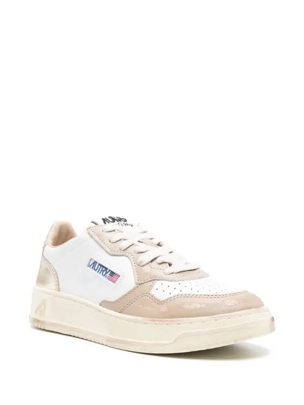 AUTRY Medalist Low Super Vintage Sneakers - White