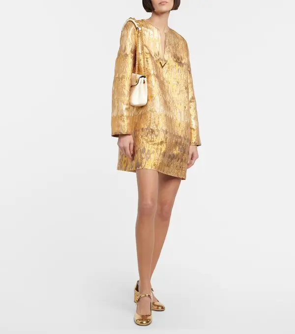 GIANVITO ROSSI Mary Ribbon Metallic Leather Pumps