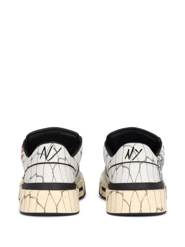 Dolce & Gabbana Roma Low-top Sneakers - White