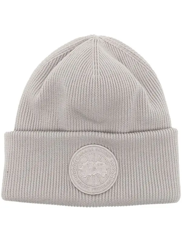 Canada Goose Logo-patch Ribbed-knit Beanie - Grey