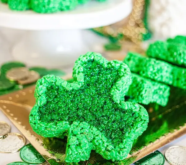 CREATIVE CRISPIES CO. Creative Crispies 12-piece Shamrock Treats - One-color