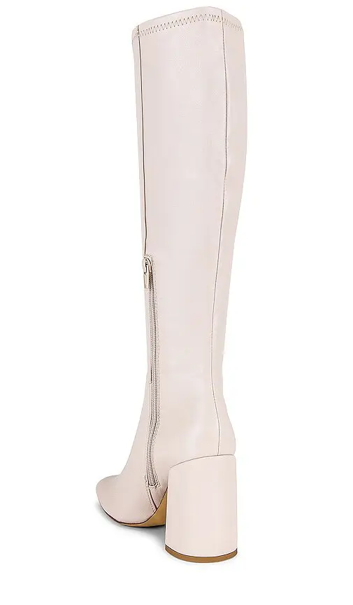 Steve Madden Lizah Boot In Ivory