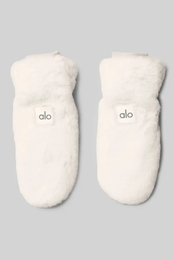 Alo Yoga Faux Fur Mittens - Ivory
