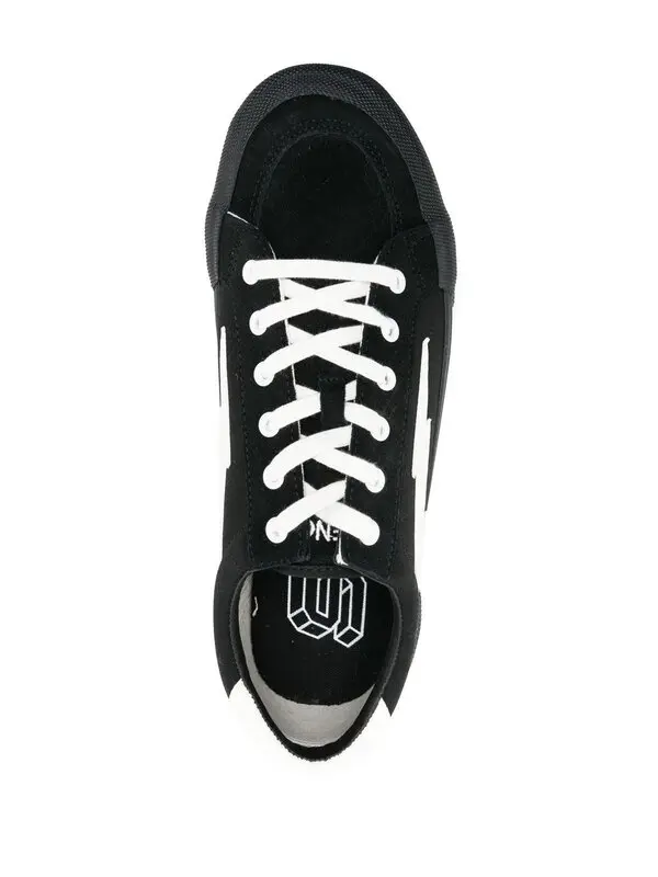 REVANCHE Lace-up Low-top Sneakers