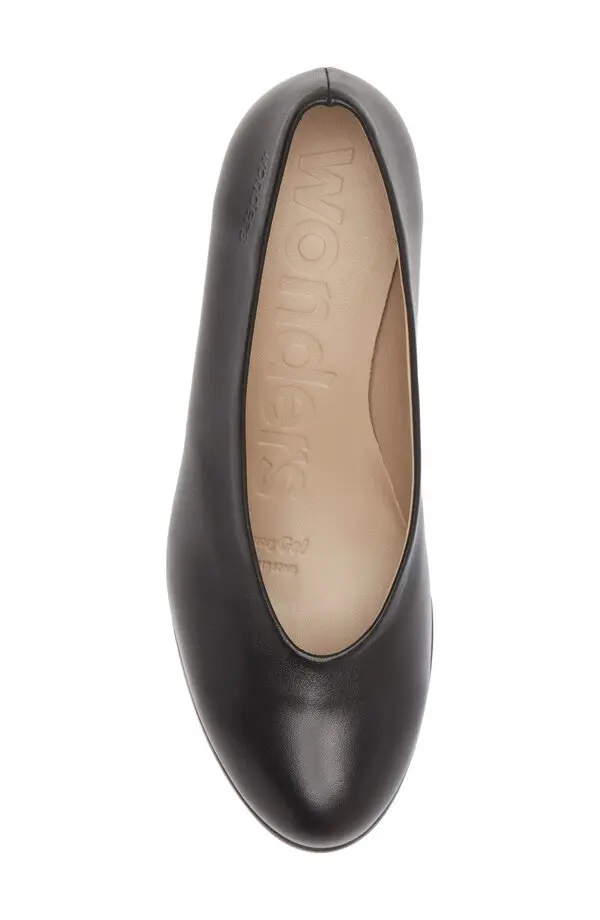 WONDERS Leather Pumps - Black Leather