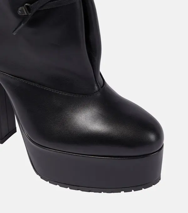 Alaïa Trekk 135 Leather Ankle Boots - Black