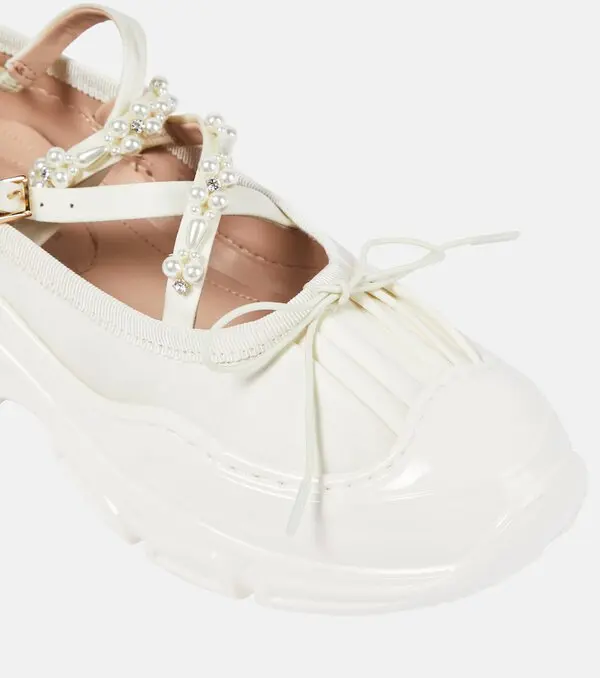 Simone Rocha Low-Trek Ballerina Embroidered Shoes In White