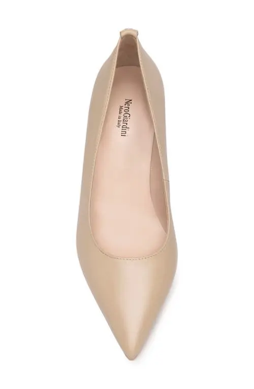 NEROGIARDINI Pointed-toe Leather Pumps