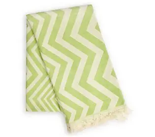 HOMEROOTS Chevron Design Turkish Beach Blanket - One-color