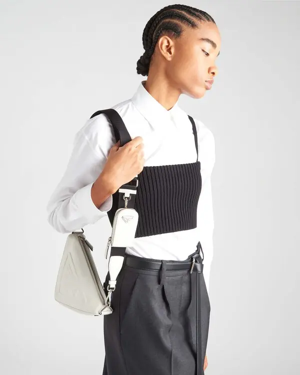 新品未使用品　PRADA ホワイト 三角形 ケース Prada Triangle Leather Shoulder Bag - White | Editorialist