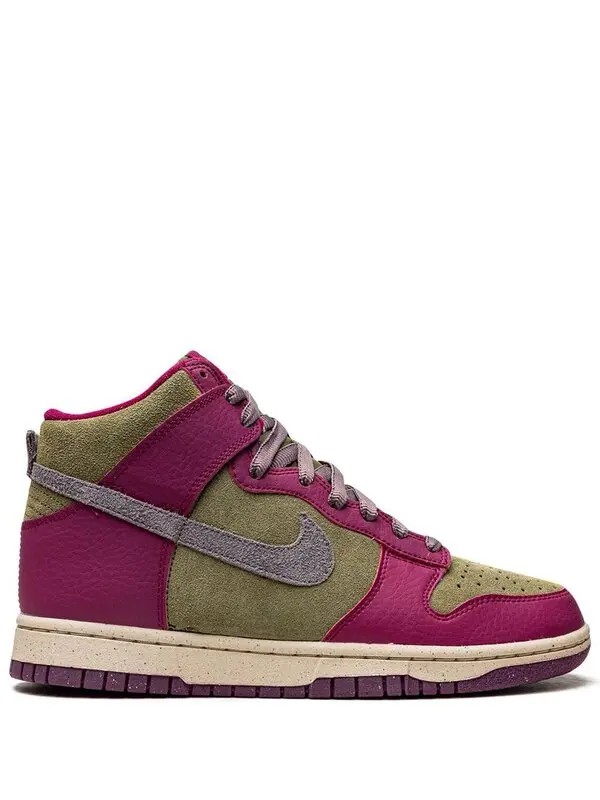 Nike Dunk High Dynamic Berry Sneakers