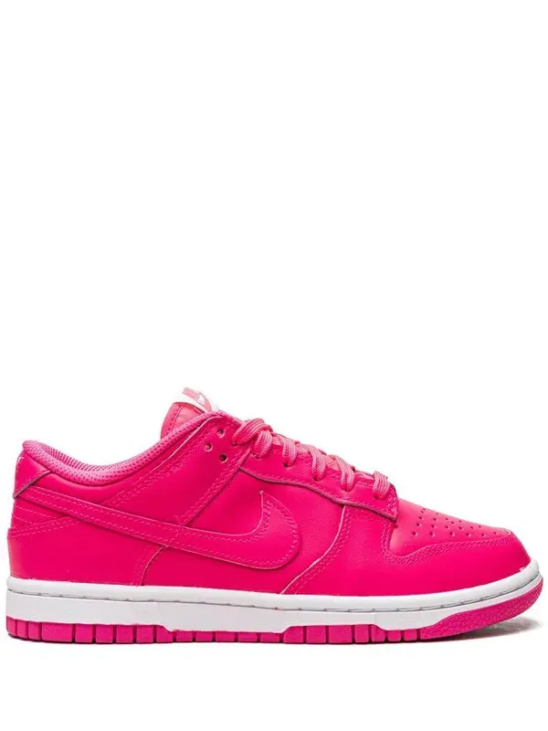 Nike Dunk Low Sneakers - Pink