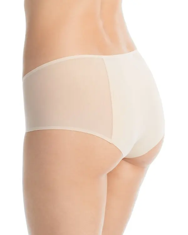 Uwila Warrior Soft Seamless Briefs With Mesh - Beige