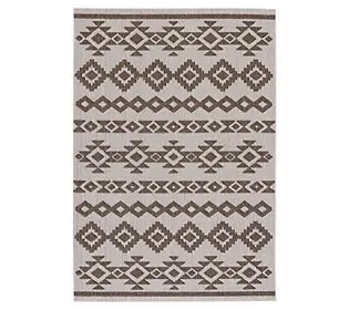SAFAVIEH Global 210 Outdoor 5'-3' X 7'-6' Rug - One-color