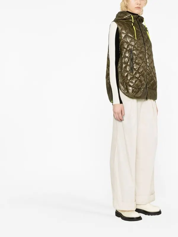 Herno Zip-up Hooded Quilted Gilet