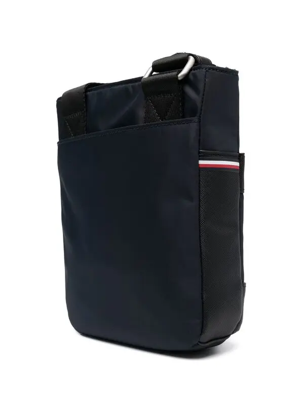 Tommy Hilfiger Logo-plaque Messenger Bag - Blue