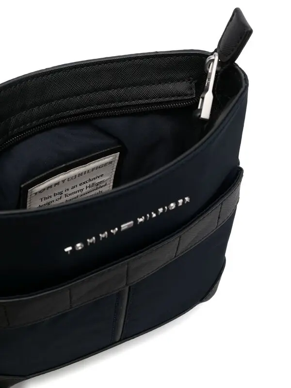 Tommy Hilfiger Logo-plaque Messenger Bag - Blue